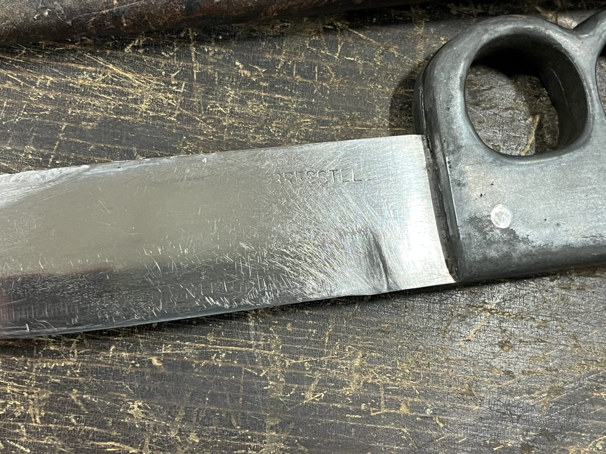 AUSTRALIAN WWII Z SPECIAL FORCES KNUCKLE KNIFE -WW2 -EXCEEDINGLY RARE